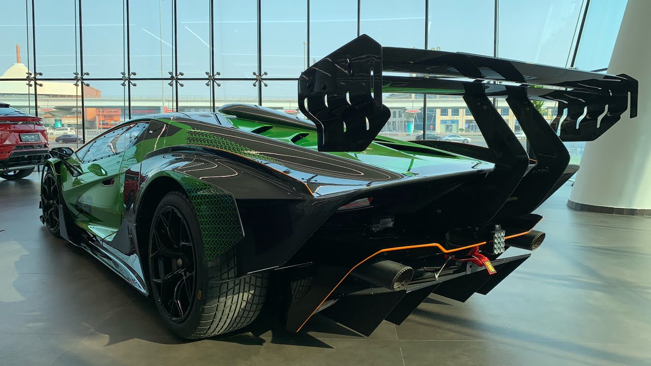 Day 2 of my DUBAI SUPERCAR ADVENTURE (Essenza SCV12, Chiron, SLR, GT2 ...