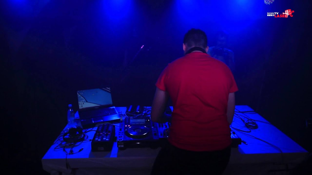 Lucky Left // Luka Gale @ DJ natečaj Pivo cvetje 2015 - YouTube