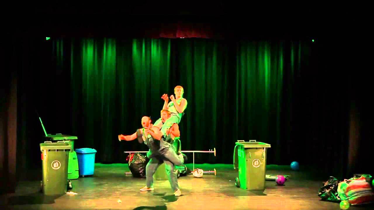 Comedy Acrobatic Trio - YouTube