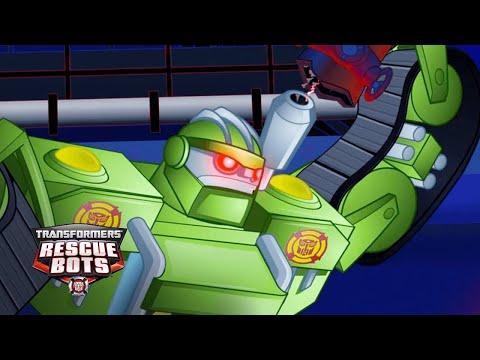 Efsane Canavarın Peşinde! 👣 Cody ve Botlar Ormanda! | Rescue Bots Türkçe