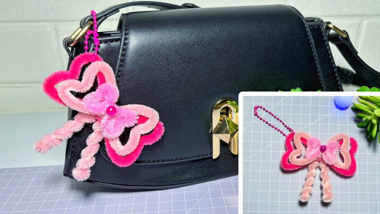 Bow 🎀 Fuzzy Wire Keychain Making - Pipe Cleaner Keychain - YouTube