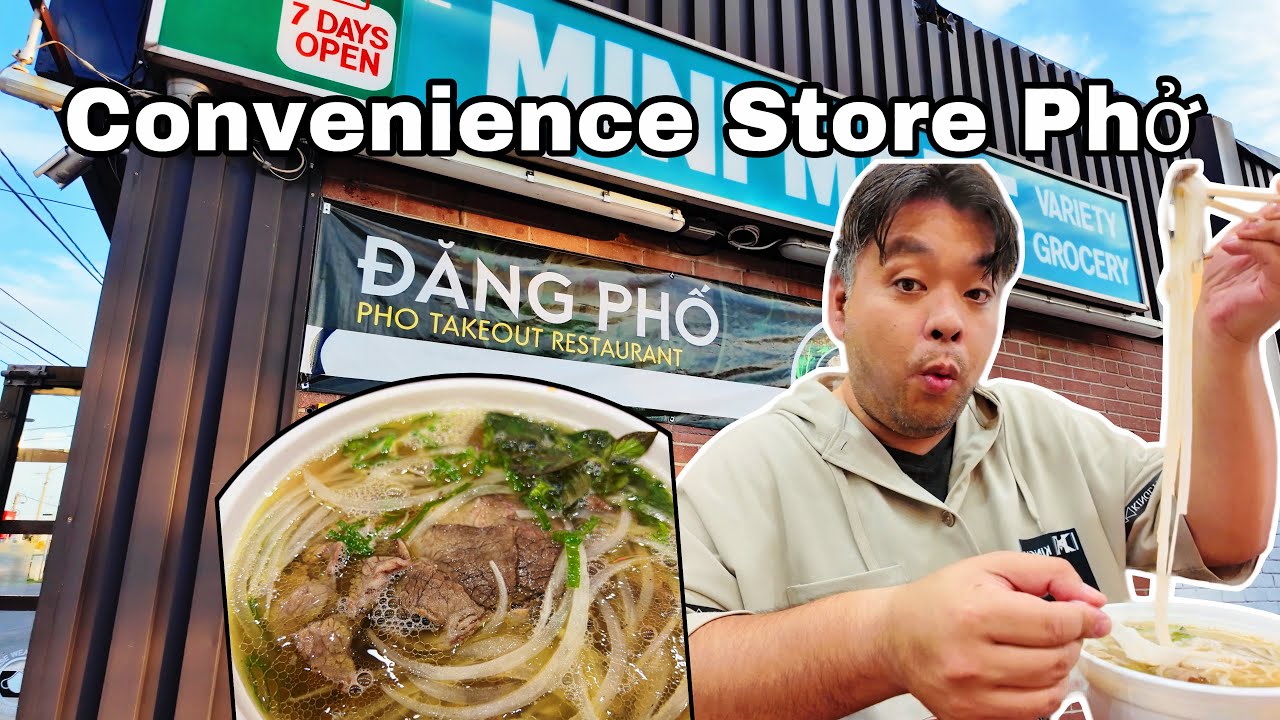 Eating Pho from a convenience store in Toronto called Dang Pho - YouTube