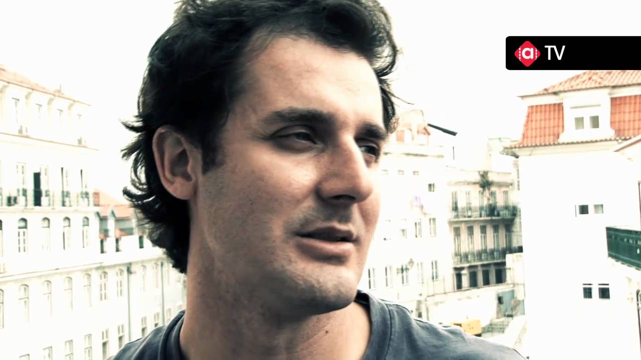 Entrevista a Hugo Diogo (Realizador de Marginais) - YouTube