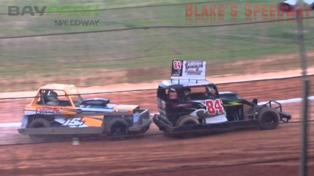Baypark Speedway - Busters vs Hawkeyes Teams Race - 12/12/2015 - YouTube
