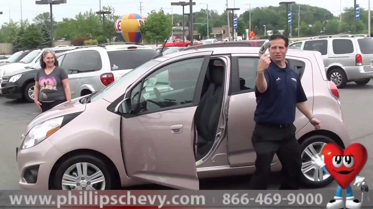 Chevrolet Spark Pink