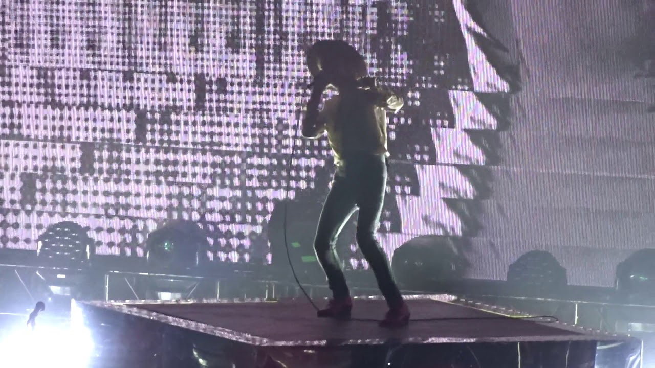 Beck - Saw Lightning - Live at DTE Music Center in Clarkston, MI on 8-3 ...