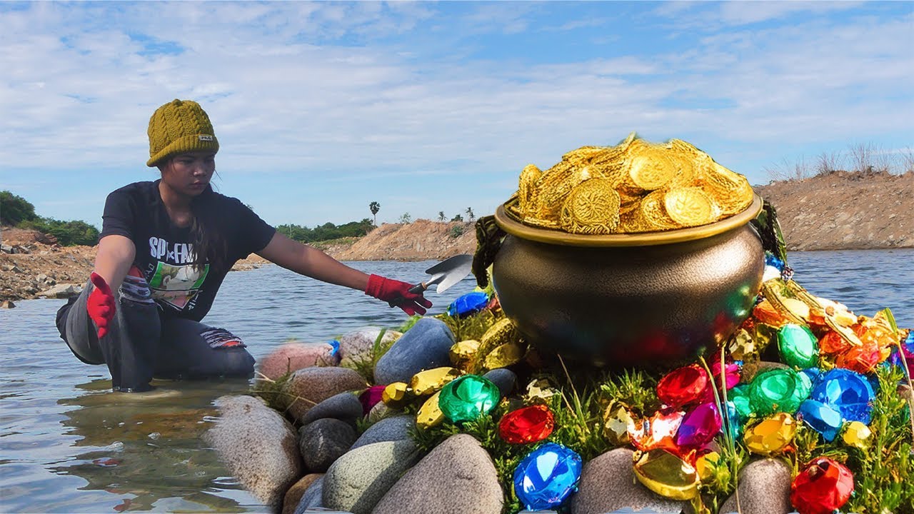 Pry open the pearl clam, its pearls are as round as jade, passed down ...