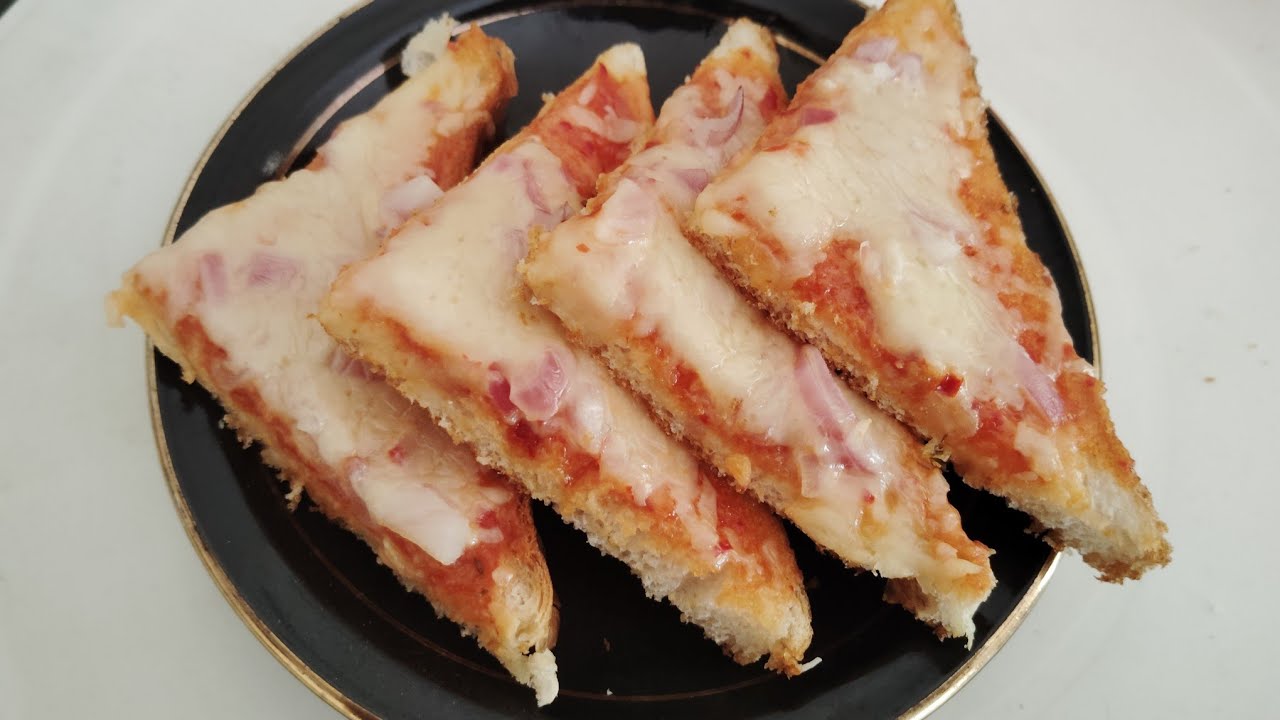 अब इस तरह से बनाये कम सामान मे पिज्जा | bread pizza recipe | chizz ...