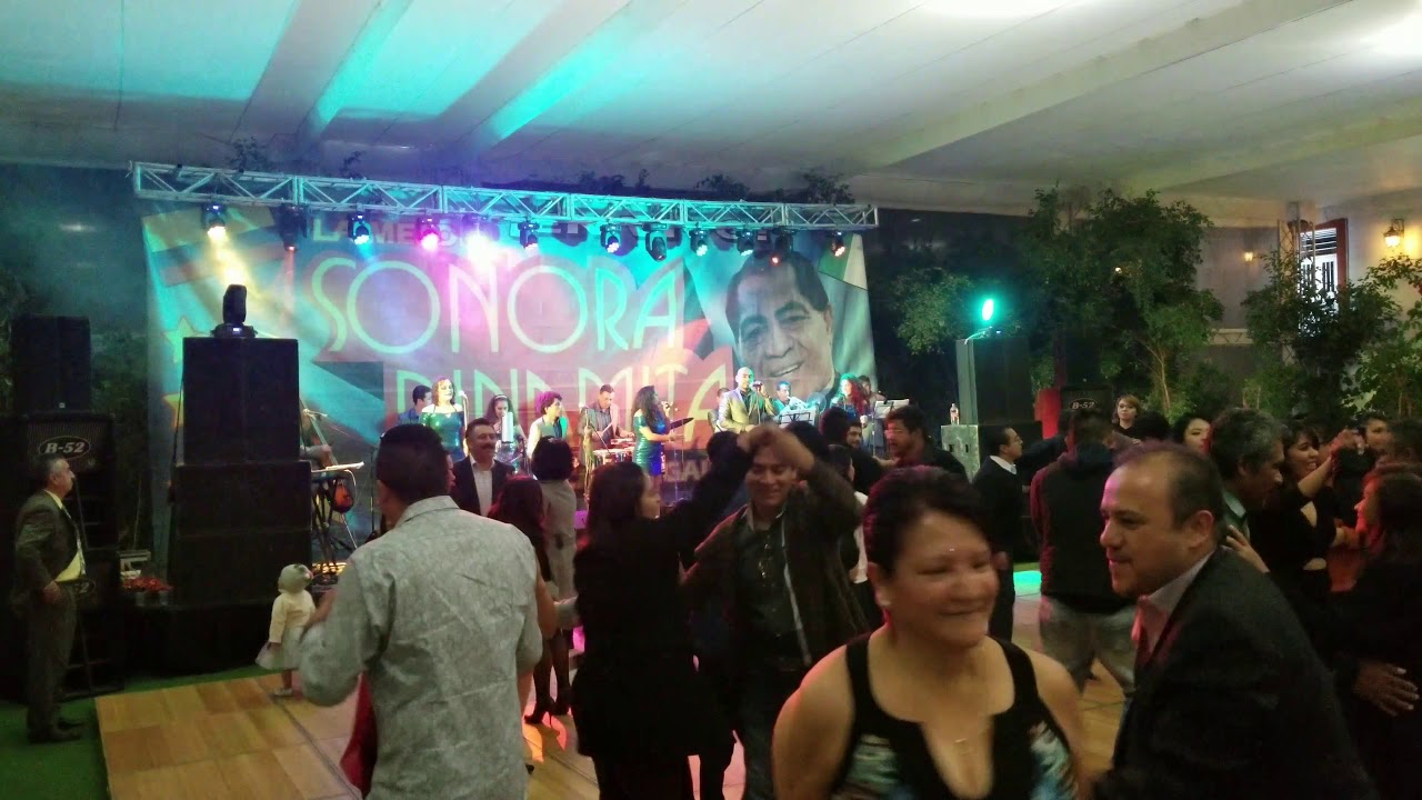 La Mejor Sonora Dinamita de Lucho Argain - YouTube