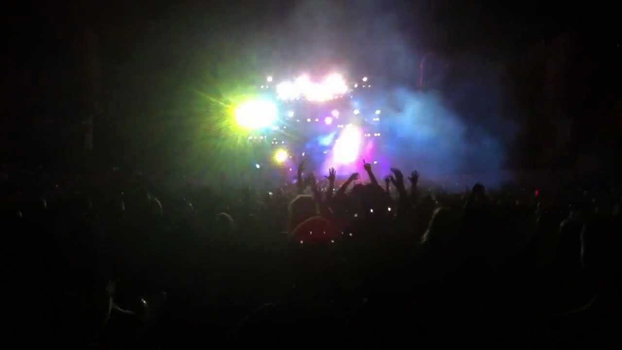 Bassnectar Red Rocks 2011 Best 10 min of show!!!!! - YouTube