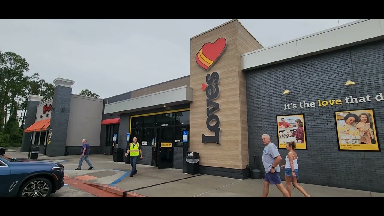 Love's gas station in the US - YouTube