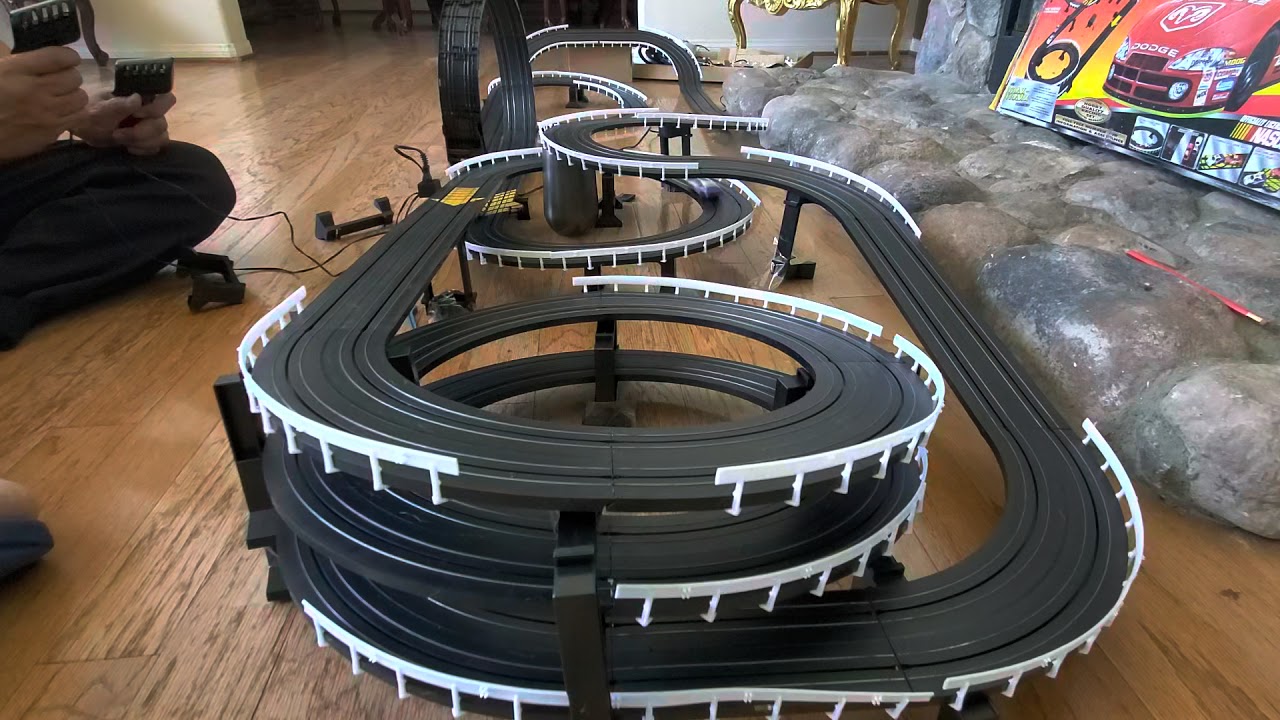 Life like slot car ( Max Trax X). T Type chassis. - YouTube