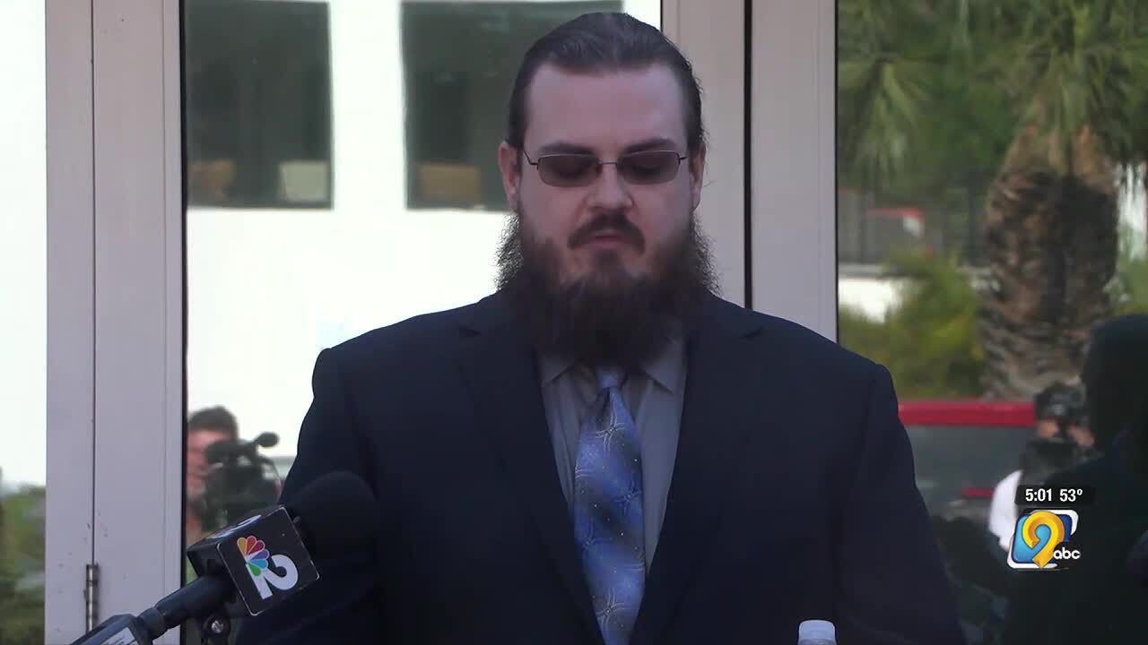 Florida man accuses Leo Riley of sexual abuse - YouTube