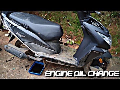 Honda Dio Engine Oil Change - YouTube