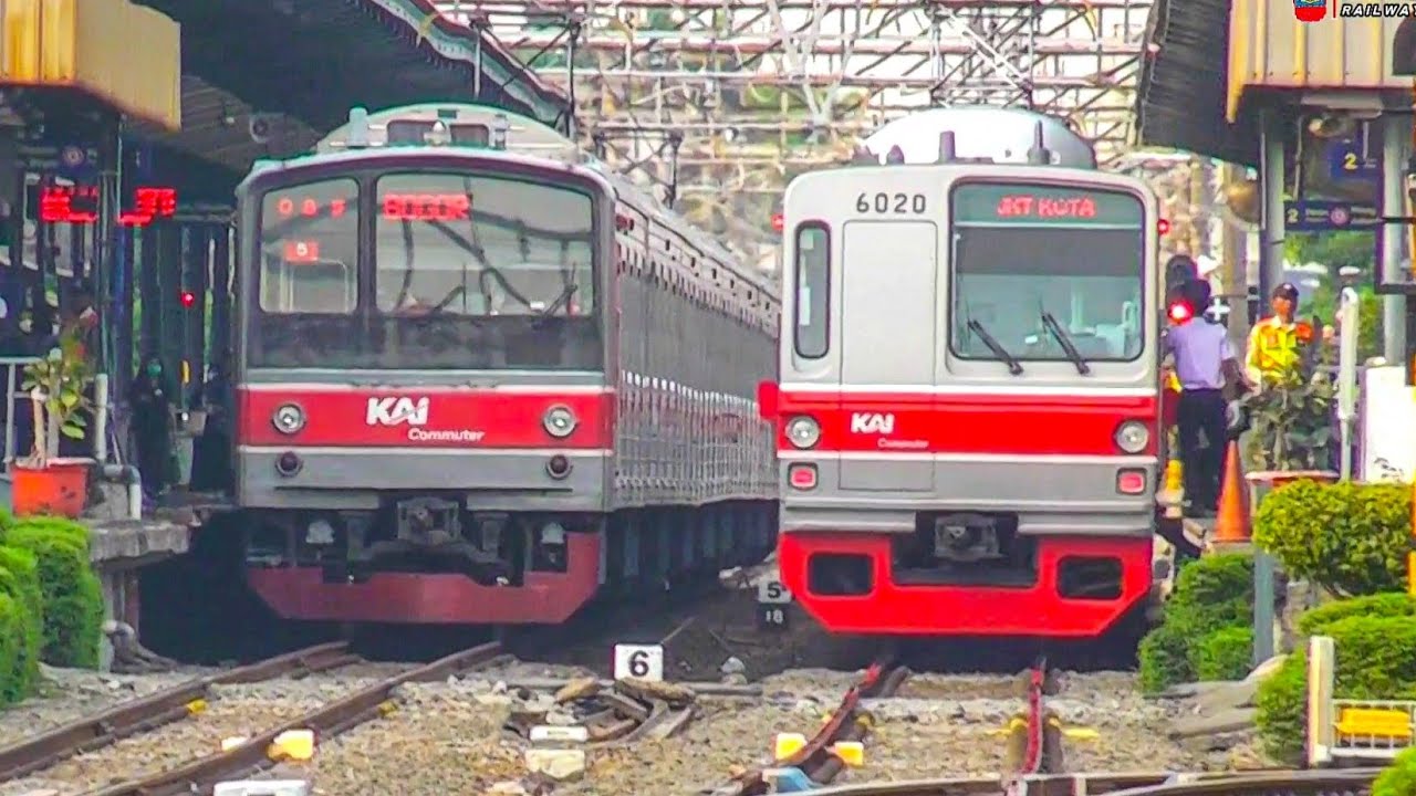 KUMPULAN KRL COMMUTER LINE DI STASIUN PASAR MINGGU : JR 205, 203, TM ...