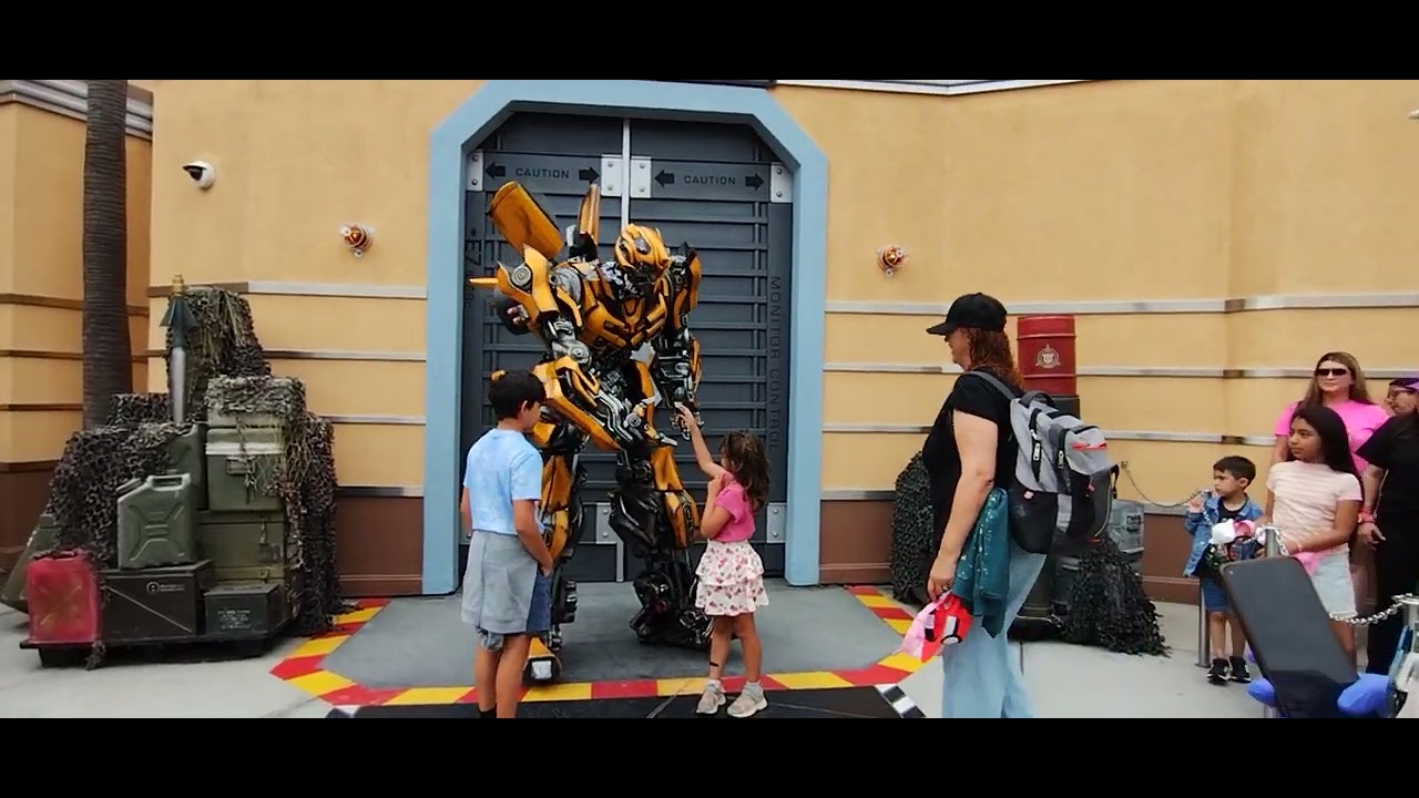 Transformers experience at universal studios July/25 - YouTube