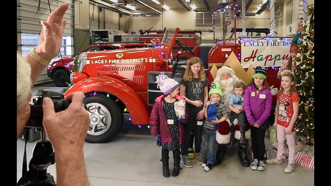Santa makes a stop at Lacey Fire District 3 - YouTube