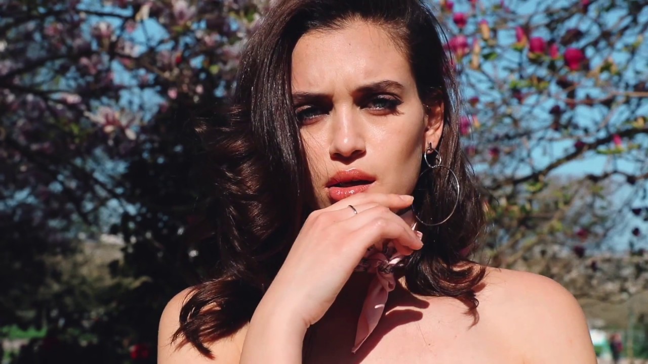 PARIS FASHION PHOTOSHOOT - YouTube