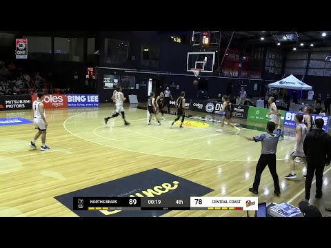 Aaron Redhead Posts 16 points & 15 rebounds vs. Norths Bears