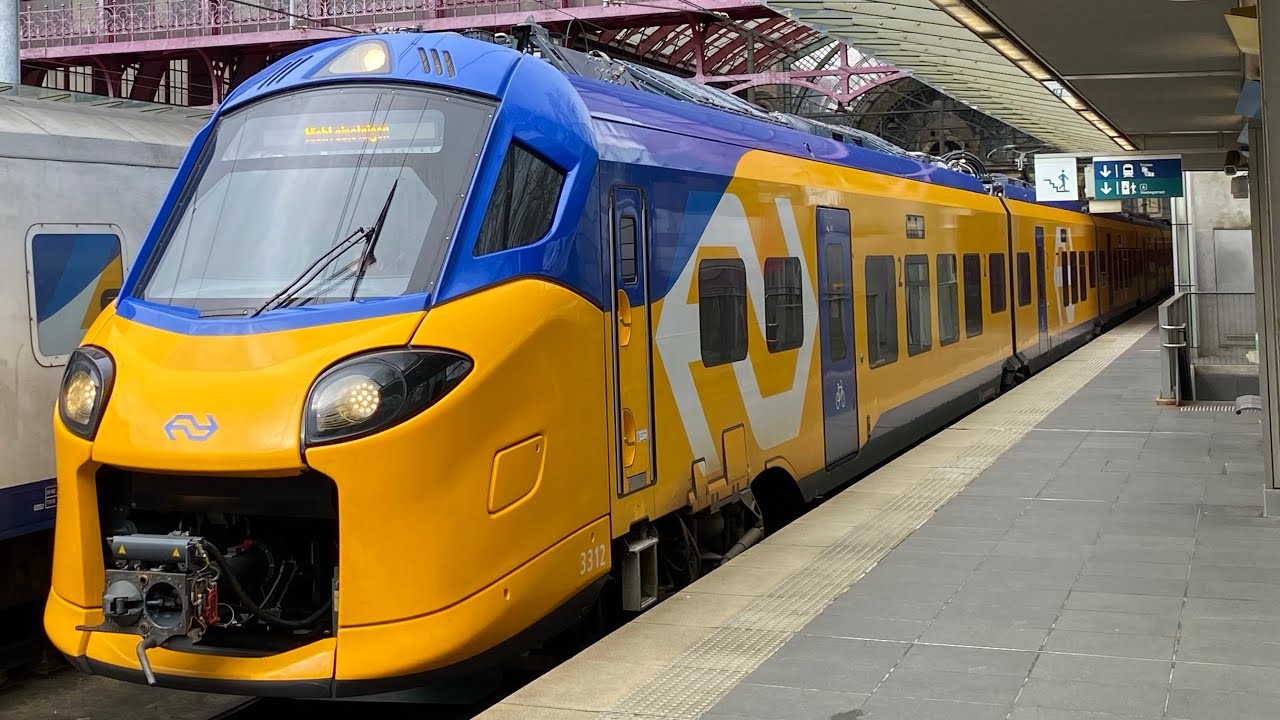 ICNG-B 3312 komt aan te Antwerpen-Centraal - YouTube