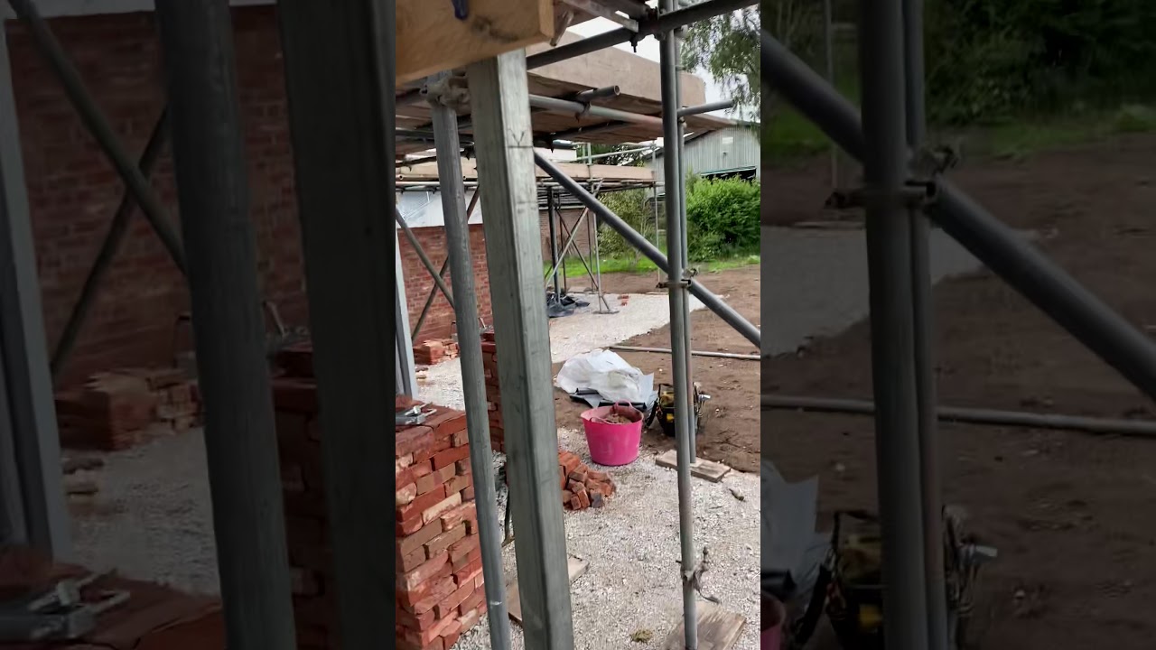 Bricklaying Profile set up for timber frame! Using winkles - YouTube