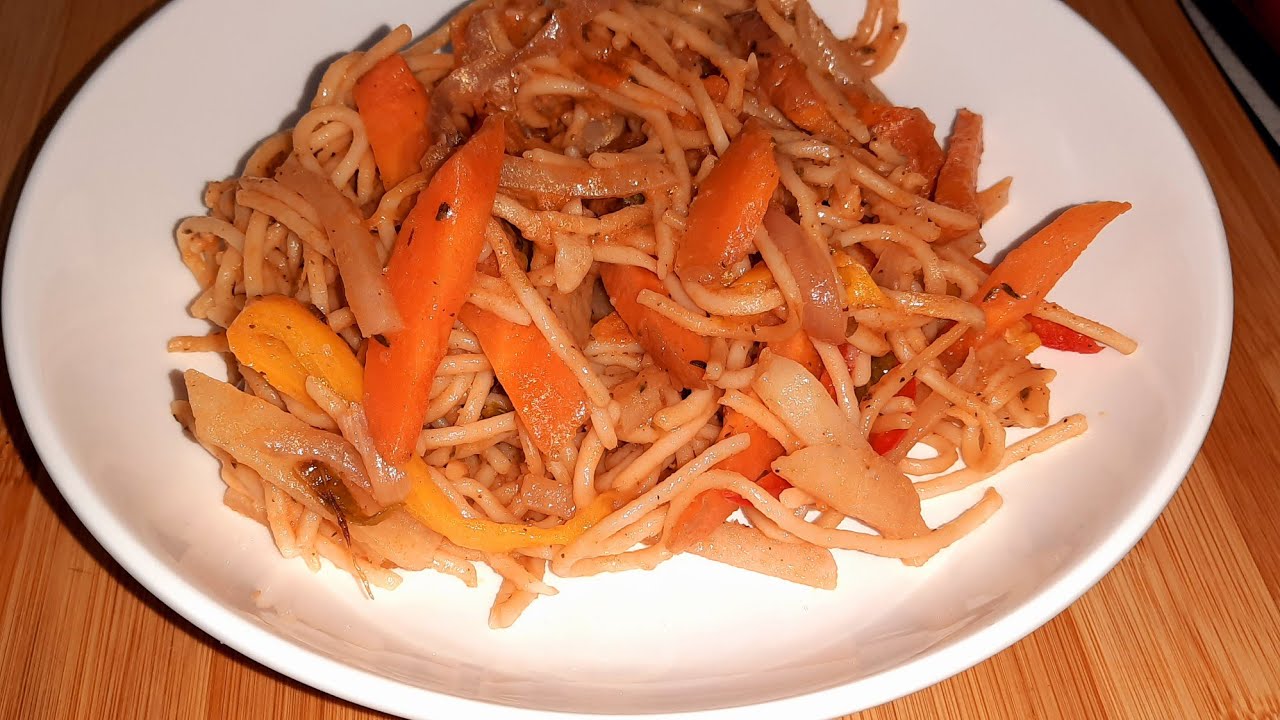 Guteka amakaroni/ spaghetti zitekanye n'imboga hamwe n' ibirayi ...