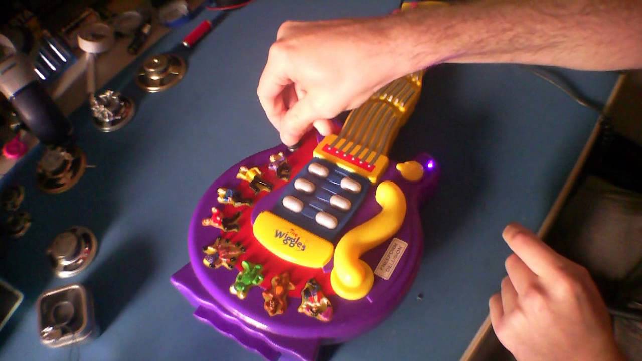 Circuit Bent Wiggles Guitar by freeform delusion - YouTube