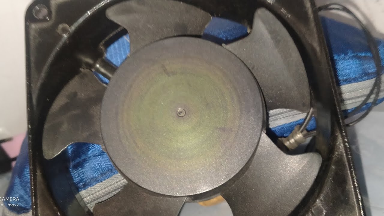 Unknown fan - YouTube