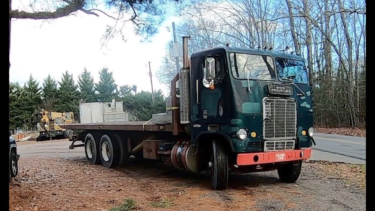 Antique Rollback Moving old Trailer - YouTube