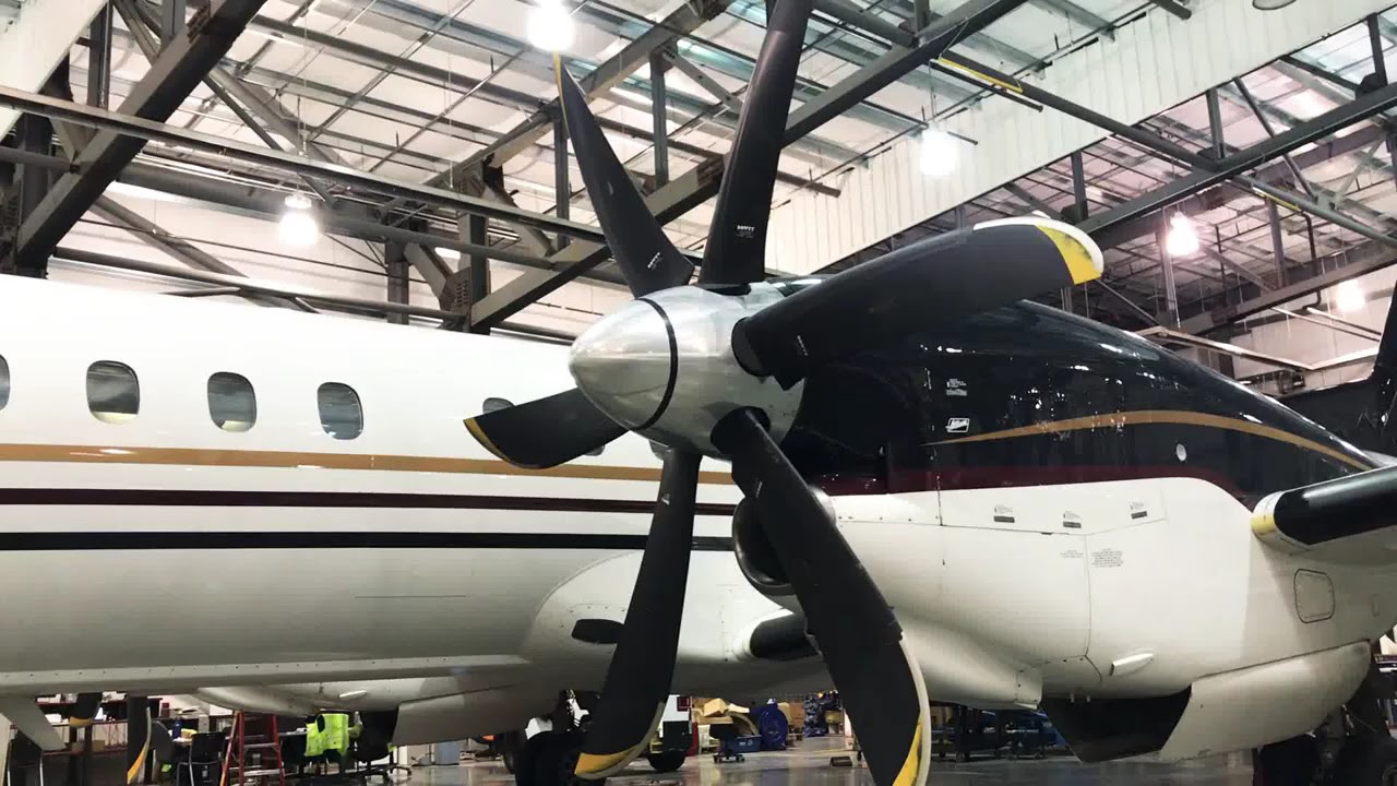 Prop Feathering Out, Saab 2000 - YouTube
