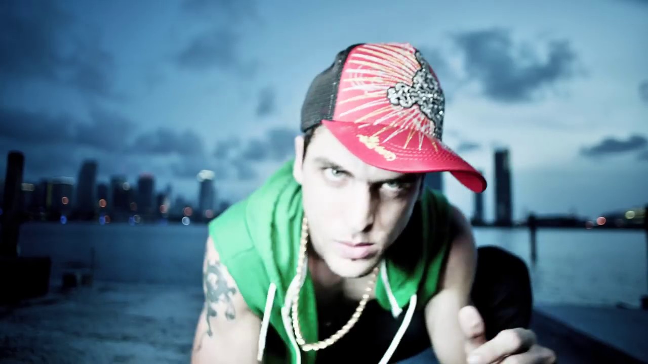 TANGO DE PASIÓN VIDEO OFICIAL ANAMOR FEAT TOÑI SALAZAR - YouTube