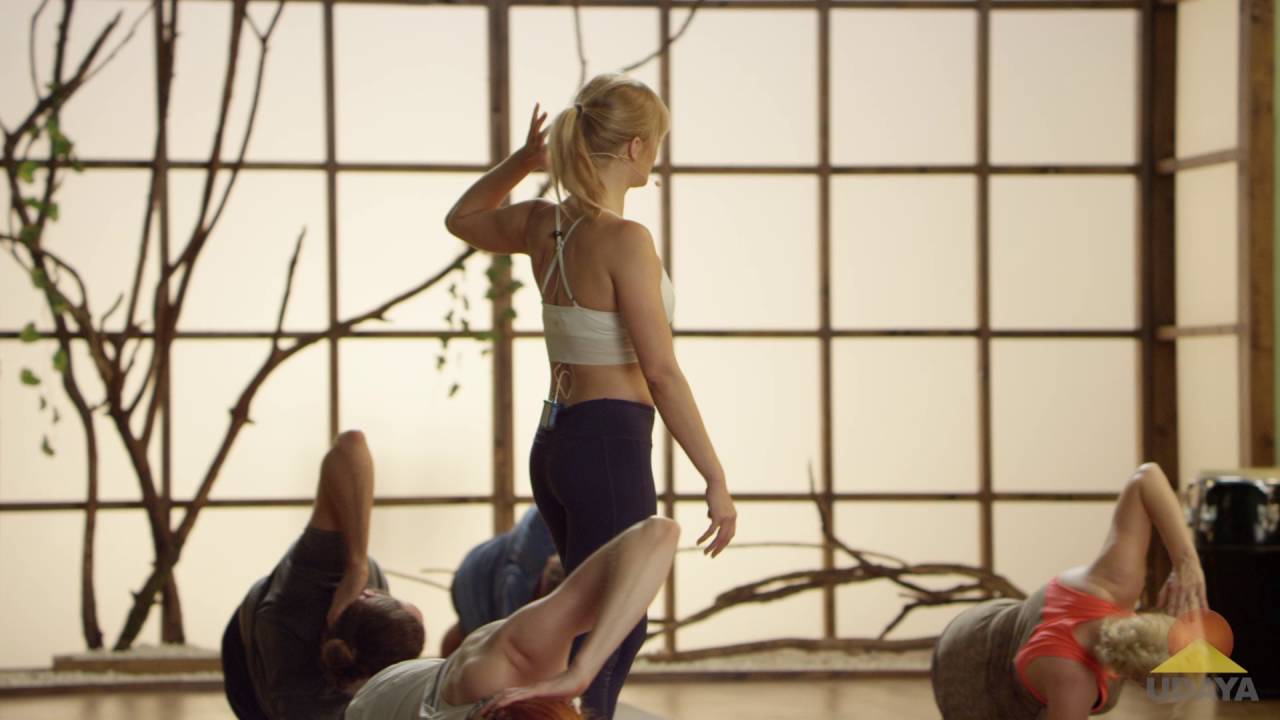 Caley Alyssa, YogAthlete - Calisthenics & Yoga I UDAYA.com - YouTube