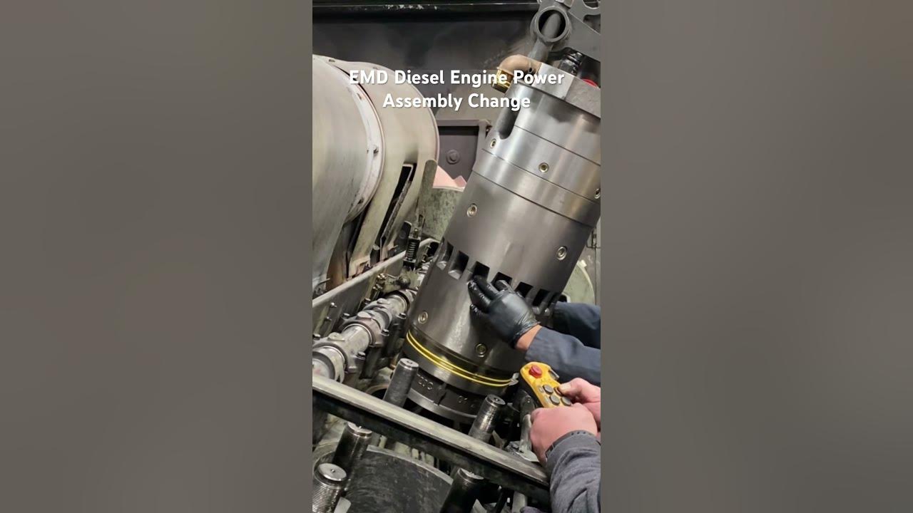Changing a Power Assembly on an EMD Diesel Engine #emd #diesel # ...