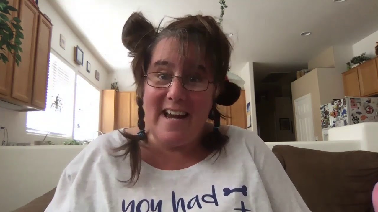 Mrs. Berenter reads Miss Suki is Kooky-Chapter 6 - YouTube
