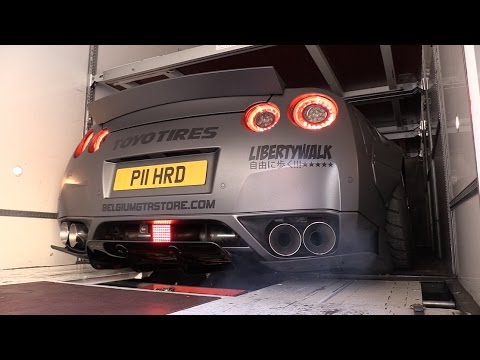 Liberty Walk Nissan GT-R R35 w/ Milltek Exhaust - Start, Unloading & Sounds!