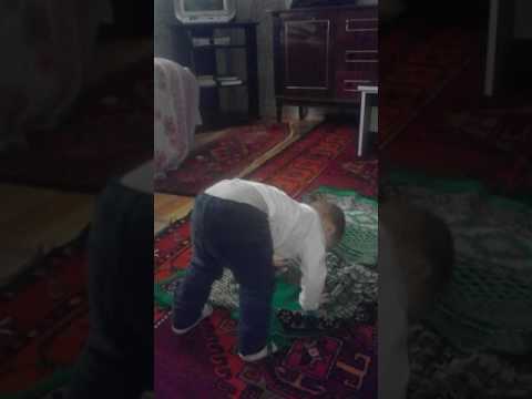 Namaz qilan usaq