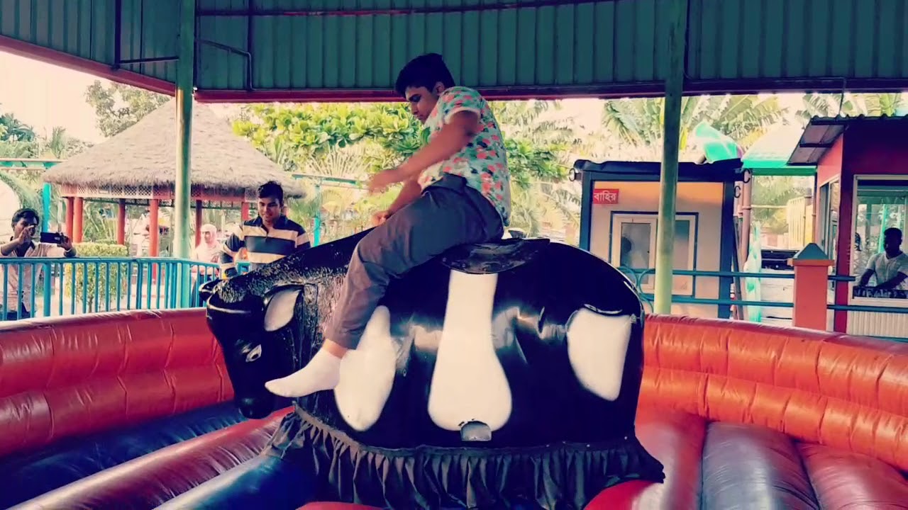 Epic Bull Riding Fails! - YouTube