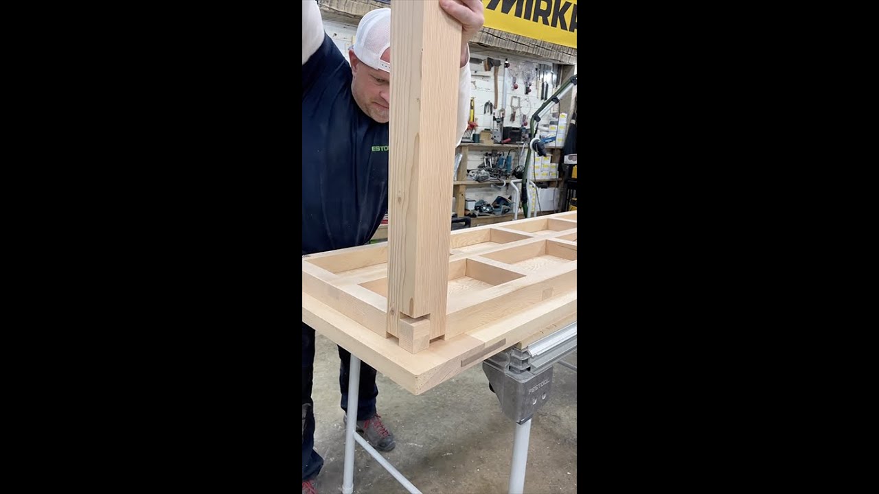 Castle Joints! - YouTube