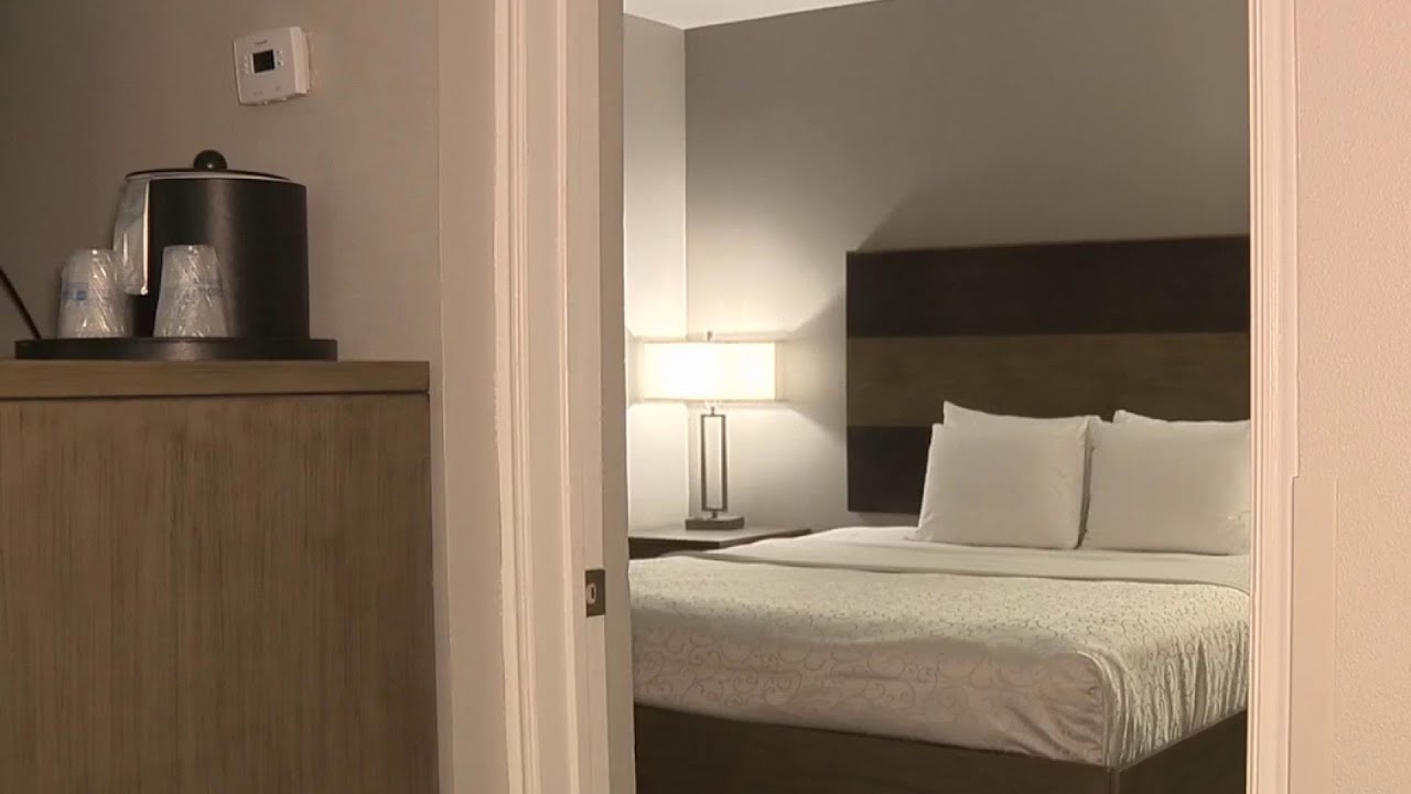 How clean is your hotel room? Here’s how AAA inspects. - YouTube