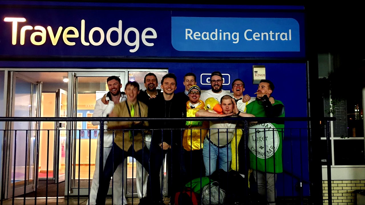 The David Brent Pub Crawl - YouTube