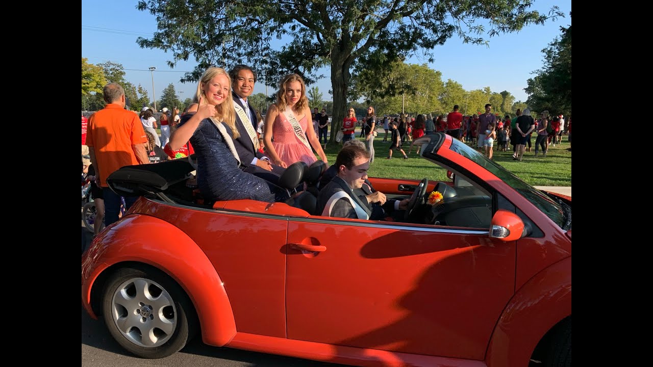 Divine Child Homecoming Parade - 9-17-21 - YouTube