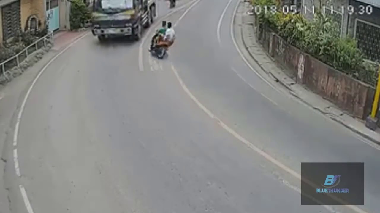 Motorcycle Accidents in the Philippines V.2 - YouTube