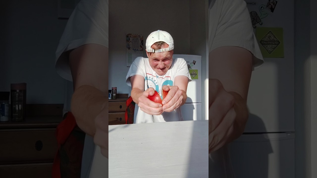 Challenge 231: split an apple with your hands 🍎👋 - YouTube