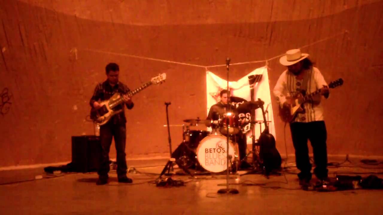 La hamburguesa Betos Blues Band