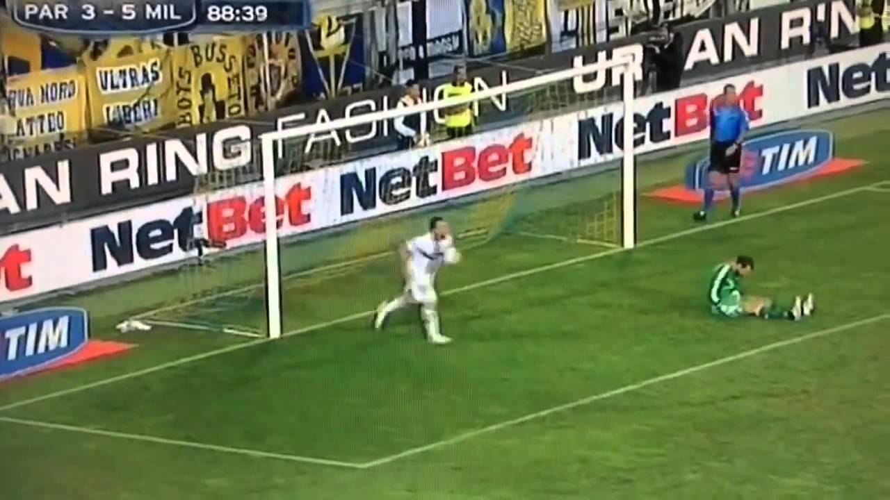 Worst goalkeeper mistakes!! - YouTube