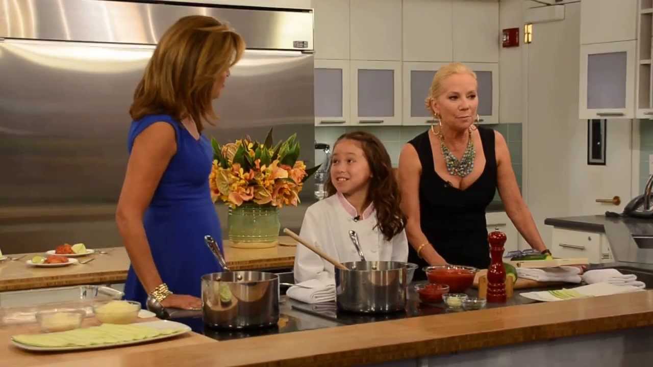 Kathie Lee and Hoda are SUPER FUN! | Cook With Amber - YouTube
