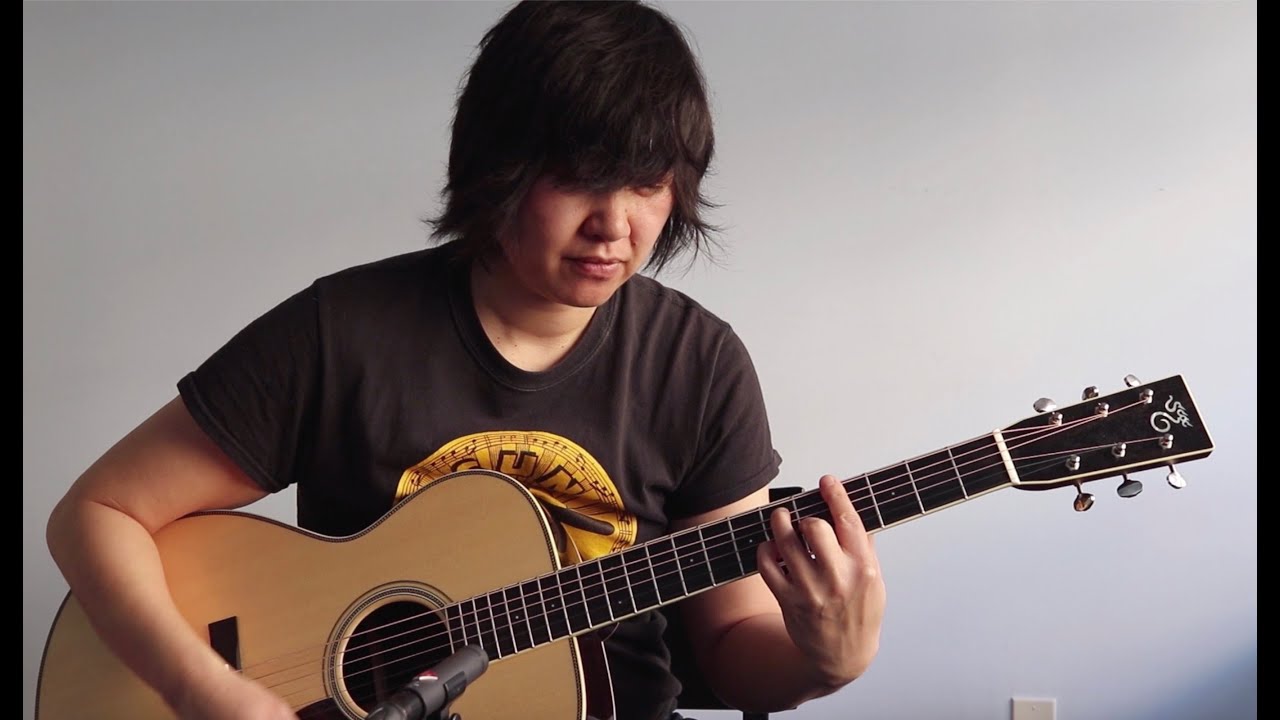 Lisa Liu - She Was Like The Sun - Santa Cruz Guitar Company OM - YouTube