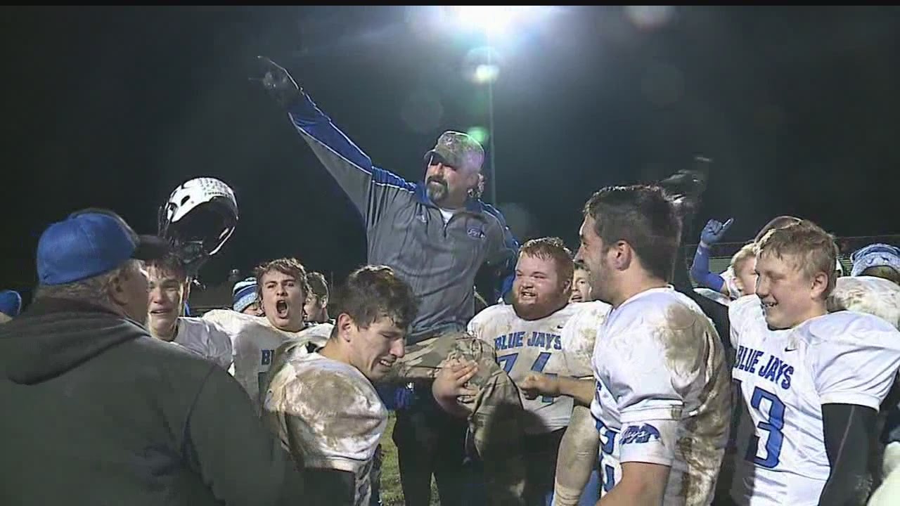 Jackson-Milton preps for first playoff appearance - YouTube