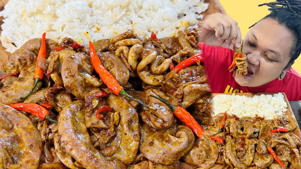 ILOGON NA HALANG-HALANG (PORK INTESTINE/ISAW NG BABOY) MUKBANG - YouTube