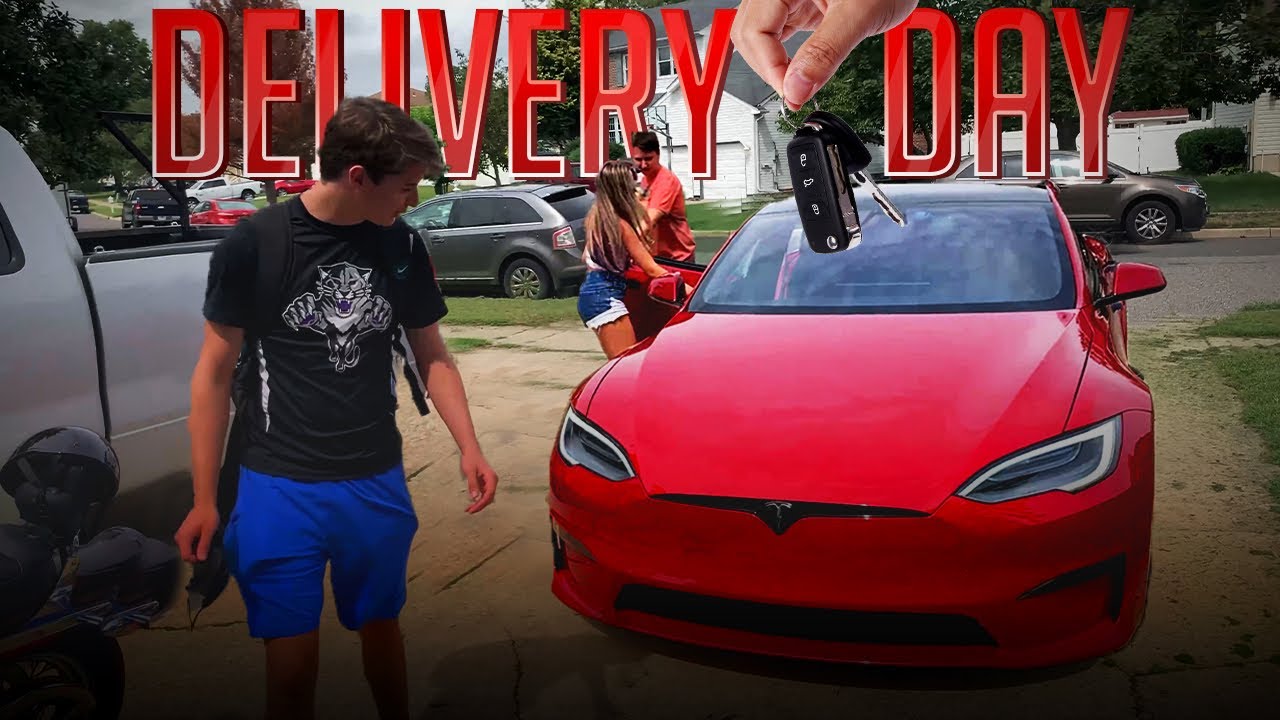DELIVERY DAY of my Tesla Model S Plaid! - YouTube